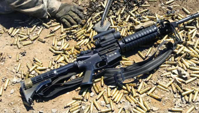 Difference Between AR15 And M16 Rifles - VIVA DIFFERENCES