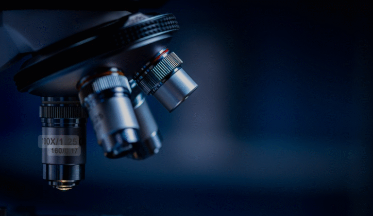 21 Types of Microscopes With Parts, Functions, Diagrams - VIVA DIFFERENCES